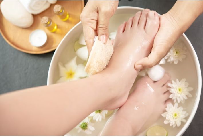 Manfaat Merendam Kaki dengan Air Es, Kenali Keajaiban untuk Kesehatan ...