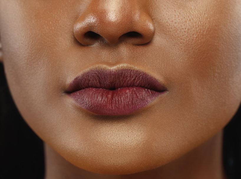 6 Penyebab Bibir Hitam Padahal Tidak Merokok, Kebiasaan Sepele Ini Ternyata Jadi Biang Keroknya