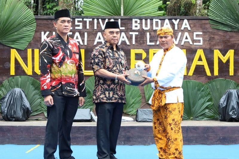 Semarak Festival Budaya Nutuk Beham 2024 Kedang Ipil di Kota Bangun ...