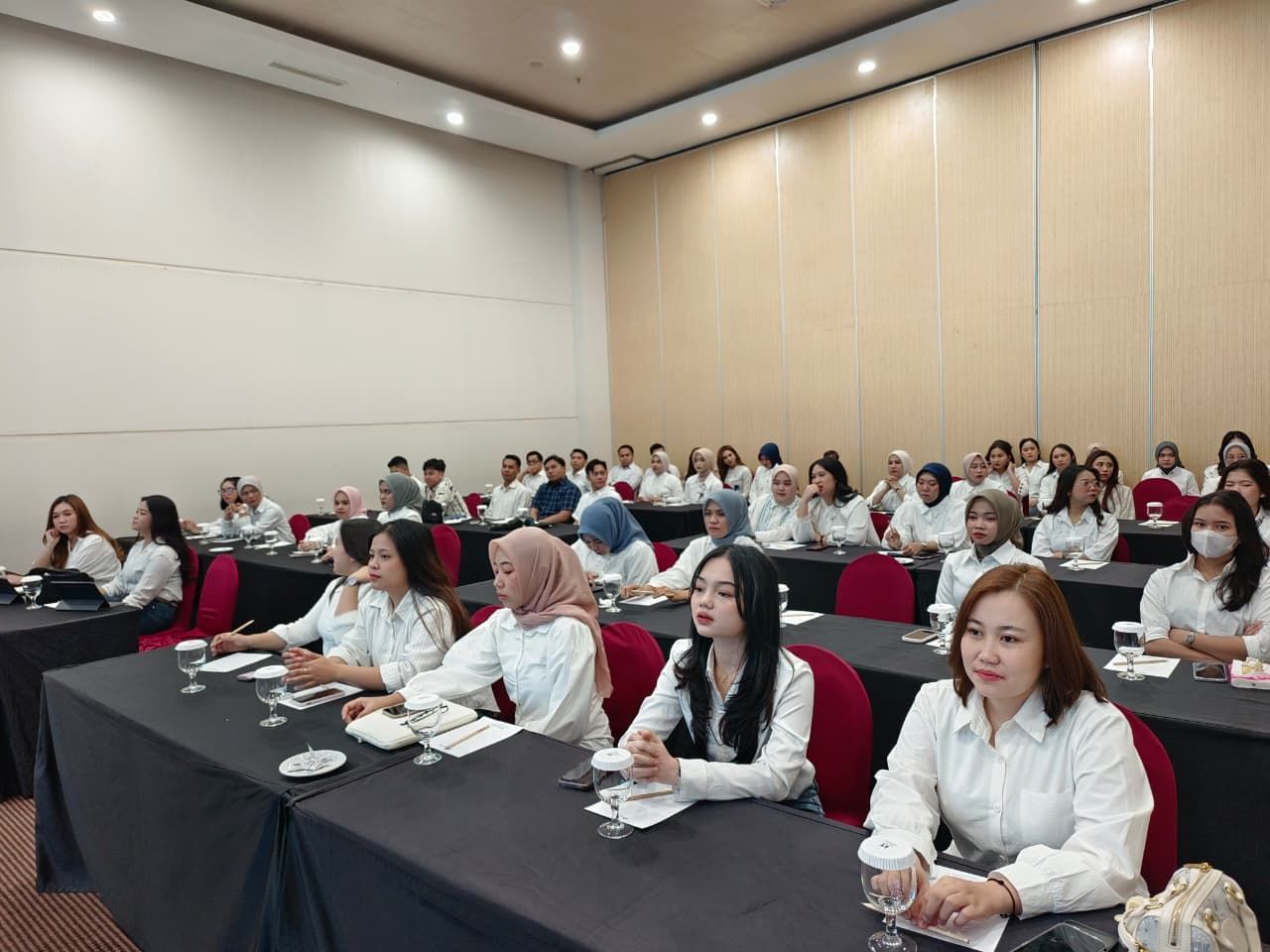 BRI BO Luwuk Gelar Program BSDP Customer Service 2025 - Radio SmartFM