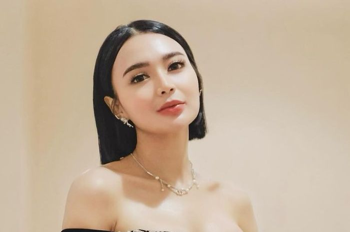 Janda Pura-pura Meriang! Wika salim Malah Umbar Dada Hingga Paha Mulus ...