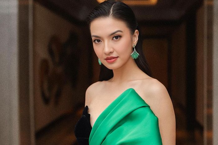 Raline Shah Dikomentari Saat Dress Transparannya Tertiup Angin di Bali ...