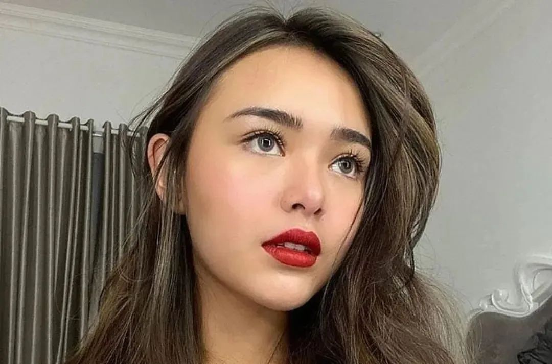 Tanggung Buka Semua Sekalian Amanda Manopo Jadi Omongan Saat Pakai Korset Transparan