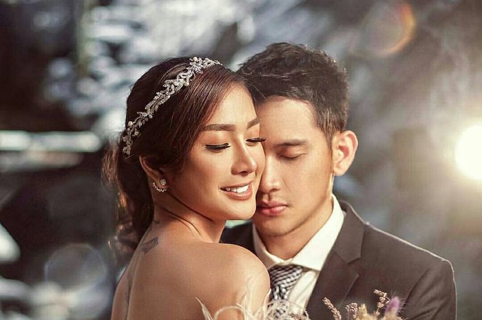 Hampir Jadi Istri Rezky Aditya, Razer Patricia Akhirnya Bongkar ...