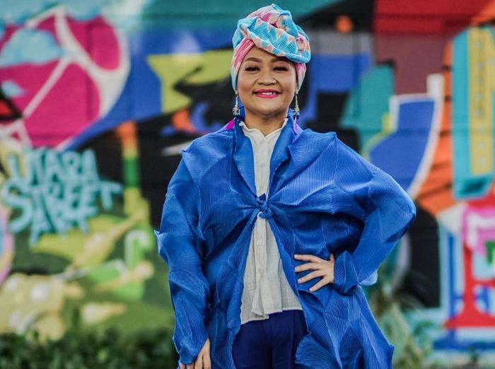 5 Artis Perempuan yang Juga Berprofesi sebagai Penyiar Radio - Parapuan