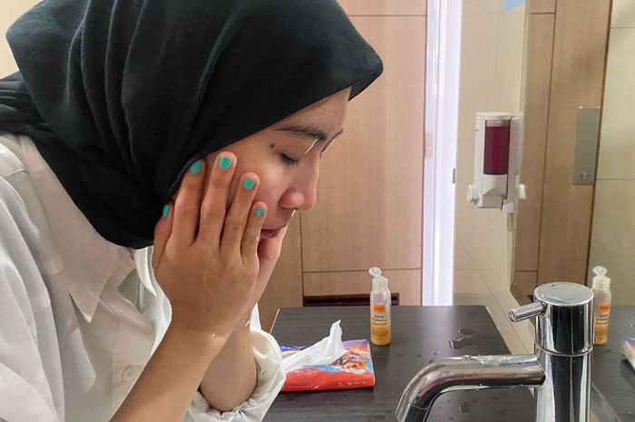 Cara Mengatasi Wajah Bengkak Setelah Bangun Tidur di Pagi Hari, Salah ...