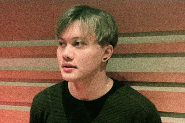 Bagikan Kekompakan Video TikTok Bersama Ayah dan Adik-adiknya, Rizky ... Bagikan Kekompakan Video TikTok Bersama Ayah dan Adik-adiknya, Rizky ...