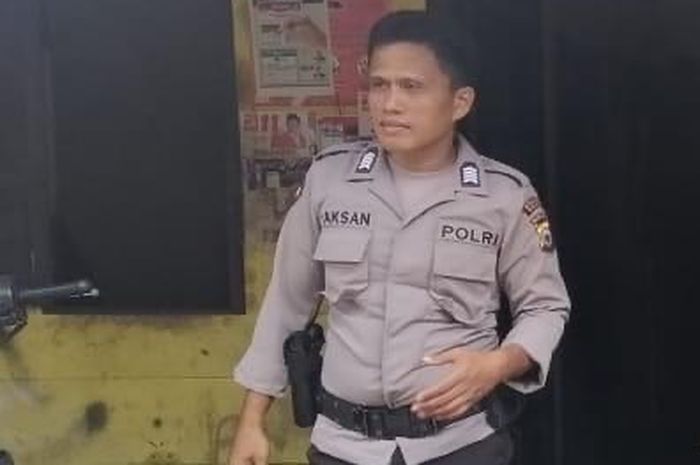 Foto Anggota Polres Palopo yang Curhat di Facebook Tersebar Luas, Aipda ... Foto Anggota Polres Palopo yang Curhat di Facebook Tersebar Luas, Aipda ...