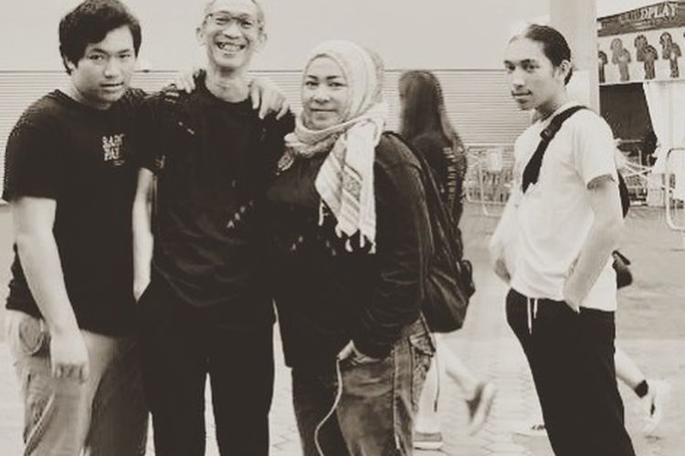 Berita Anak Melly Goeslaw Dan Anto Hoed Terbaru Hari Ini - Grid.ID