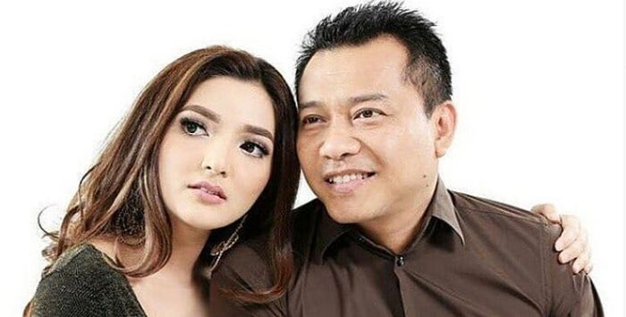 Sekarang Bahagia Bersama Istri yang Jauh Lebih Muda, Anang Hermansyah ... Sekarang Bahagia Bersama Istri yang Jauh Lebih Muda, Anang Hermansyah ...