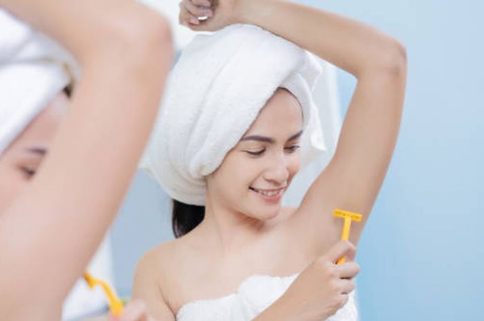 Inilah Penyebab Mencukur Bikin Ketiak Gatal yang Ganggu, Wajib tahu - Stylo