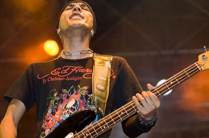 Setelah 3 Tahun Additional, Yuke Diangkat Jadi Bassist Tetap Dewa 19 ...
