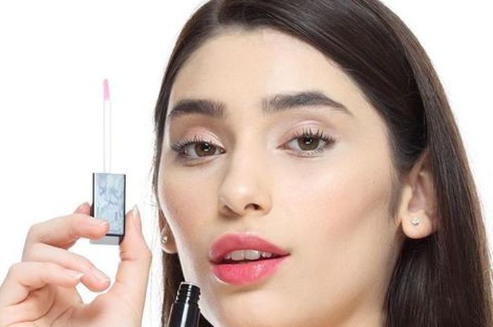 3 Rekomendasi Lip Serum Bikin Bibir Pink Alami dan Lembap di Bawah Rp ...