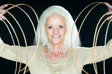 Berita Lee Redmond Terbaru Hari Ini - Grid.ID