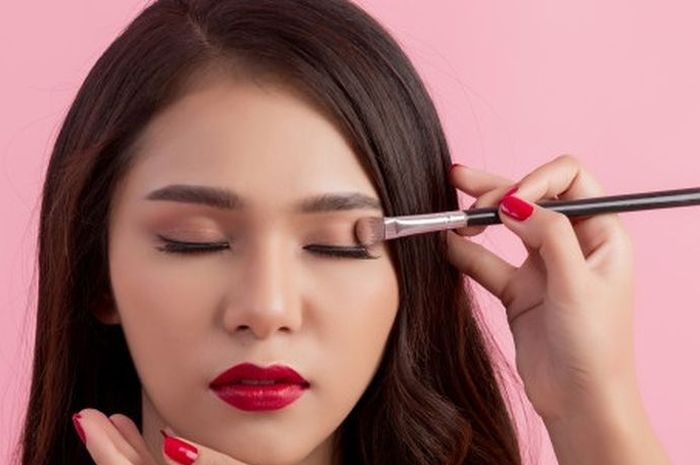 5 Tips Makeup Flawless dan Tahan Lama saat Imlek, Mudah Banget! - Stylo
