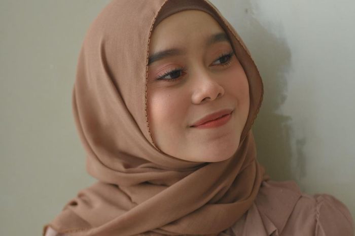 Riders Tak Semewah Diva Meski Berstatus Pedangdut Kaya, Lesty Kejora ...