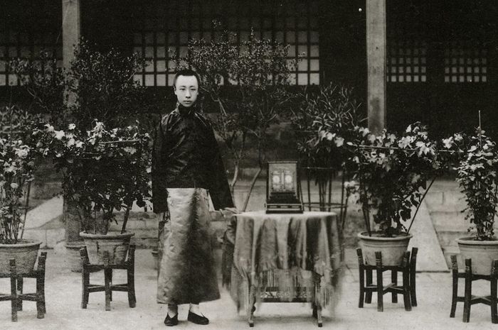 Lika-liku Kehidupan Aisin-Gioro Puyi, Kaisar Terakhir Tiongkok ...