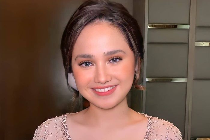 Bak Gitar Spanyol, Lihat Seksinya Syifa Hadju Pakai Mermaid Dress Pamer ...