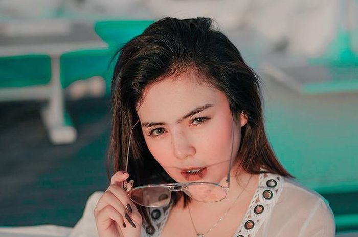 Ngamuk Namanya Diseret dalam Kasus Prostitusi Online, Mareta Angel Beri ... Ngamuk Namanya Diseret dalam Kasus Prostitusi Online, Mareta Angel Beri ...