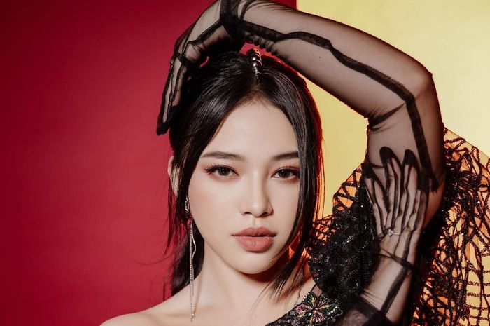 Sapa Penggemar Lewat Pemotretan, Anneth Delliecia Dibilang Keterlaluan ...