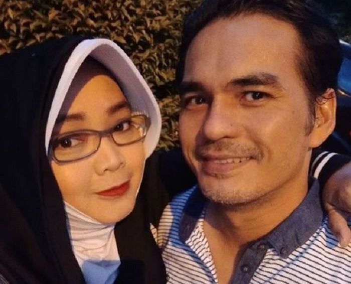 19 Tahun Menikah, Teddy Syah dan Rina Gunawan Bagikan Resep Selalu ...