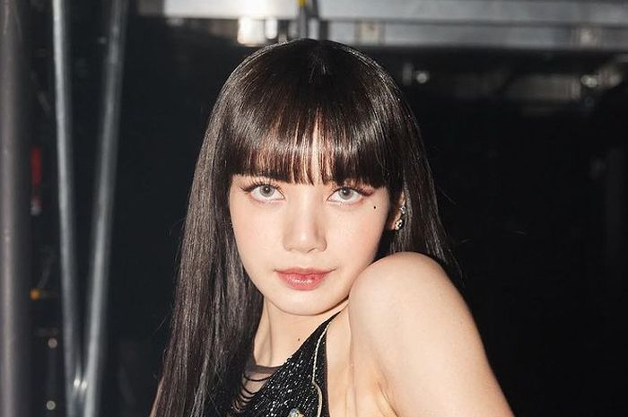 Intip Penampilan Lisa BLACKPINK saat Konser di Chicago Memesona dengan ...