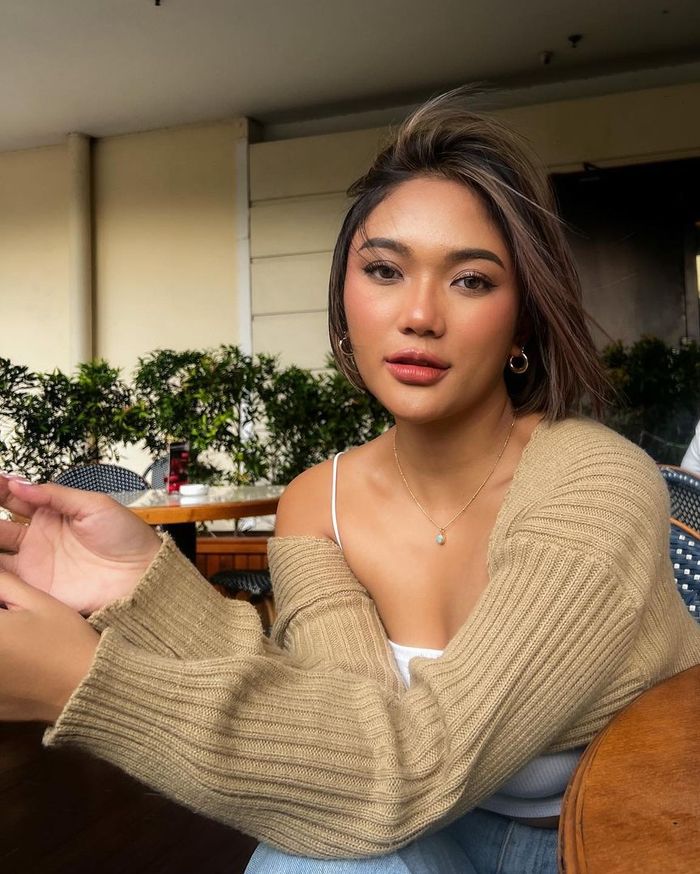 Tren Model Rambut 2023, Model Blunt Bob Ala Seleb Bikin Penampilan ...