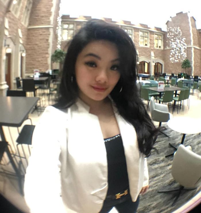 Deretan Potret Pesona Kecantikan Anggota DPR Termuda Hillary Brigitta ...