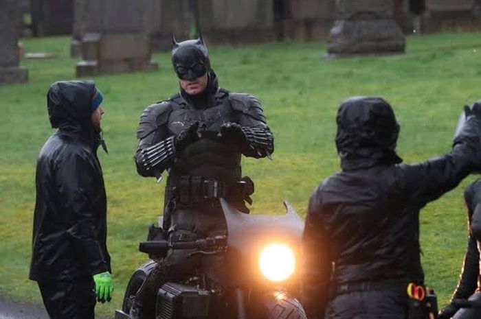 Robert Pattinson Sembuh dari Covid-19, Syuting The Batman Dilanjutkan - Hai