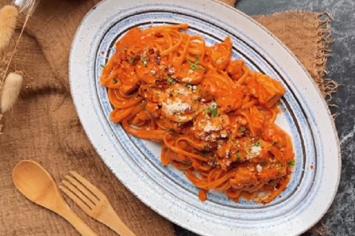 Resep Spicy Chicken Linguini Ala Chef Martin Praja yang Creamy dan ...