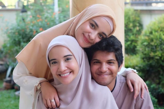 Adiknya Jadi Duda Keren & Mau Dicarikan Jodoh, Zaskia Sungkar Malah ... Adiknya Jadi Duda Keren & Mau Dicarikan Jodoh, Zaskia Sungkar Malah ...
