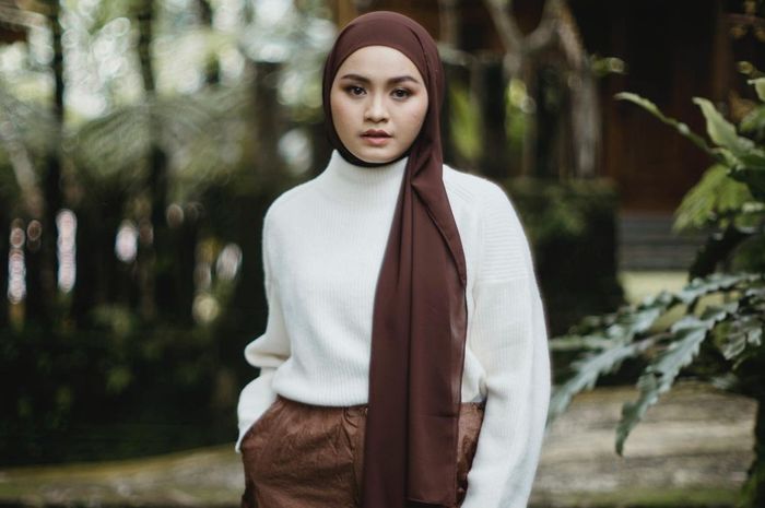 Salma Salsabil Debut Jadi Music Video Director Lewat MV 'Rumah'