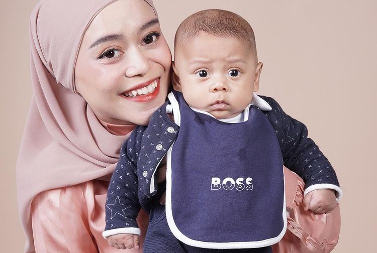 Jadi Idola Baru Netizen, Wajah Menggemaskan Anak Lesty Kejora dan Rizky ...