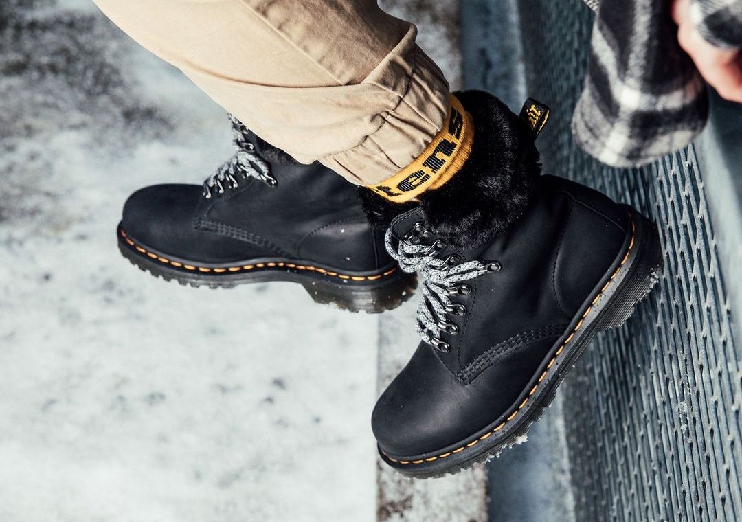 Agar Awet Tahunan, Begini 3 Cara Tepat Merawat Sepatu Dr Martens - Parapuan