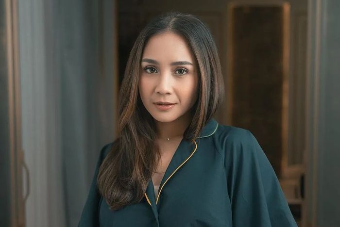 BERITA TERPOPULER: Nagita Slavina Injak Sepatu Belasan Juta Hingga Erina Gudono Pamer Perhiasan ...