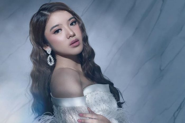 Tampil Fierce pada Pemotretan Terbarunya, Tiara Andini Bikin Salfok ...