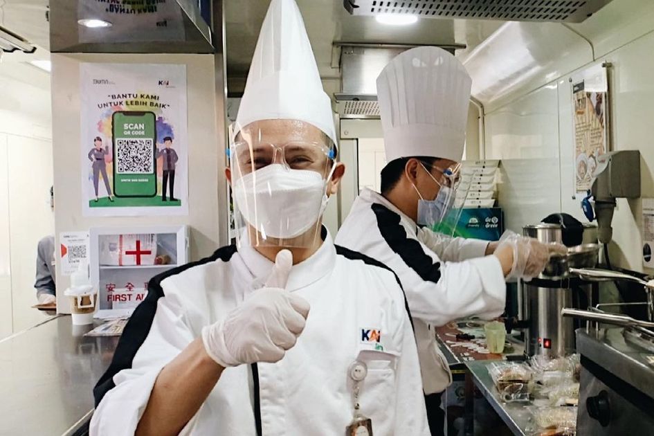 Kabar Gembira, PT KAI Hadirkan Live Cooking oleh Koki di Kereta Api ... Kabar Gembira, PT KAI Hadirkan Live Cooking oleh Koki di Kereta Api ...