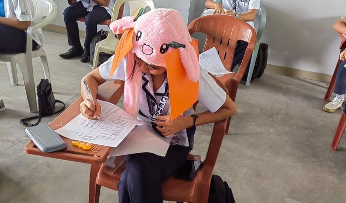 Kreatif! Dosen di Filipina Minta Mahasiswanya Bikin Topi Anti Nyontek ...