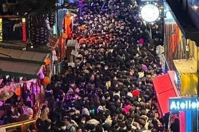 Tragedi Pesta Halloween Itaewon di Korsel Berubah Jadi Petaka, 149 ... Tragedi Pesta Halloween Itaewon di Korsel Berubah Jadi Petaka, 149 ...