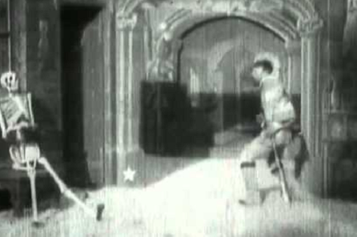 Tanpa Suara tapi Serem, Ini Dia Deretan Film Horor Bisu Lawas yang ...