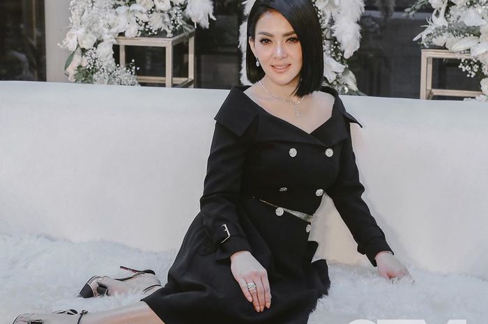 Pantesan Mulus dan Awet Muda, Ternyata Segini Harga Serum Wajah Anti ...