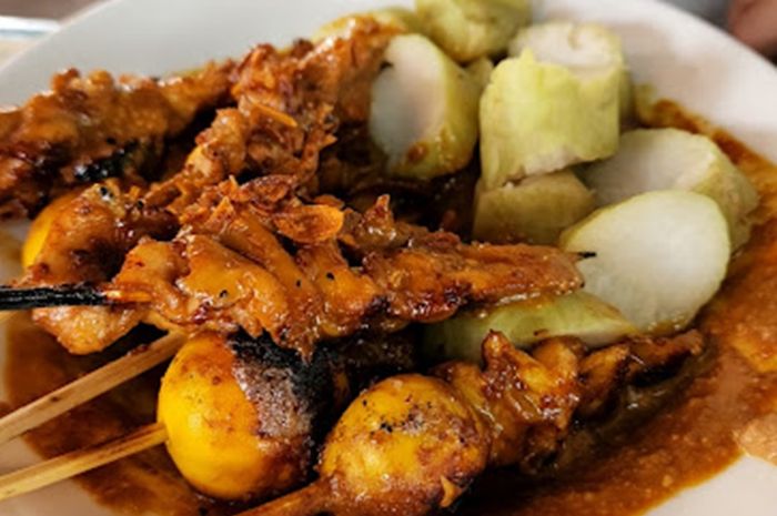 Mumpung Jakarta Sepi, Waktunya Menikmati Sate Legendaris yang Terkenal ...