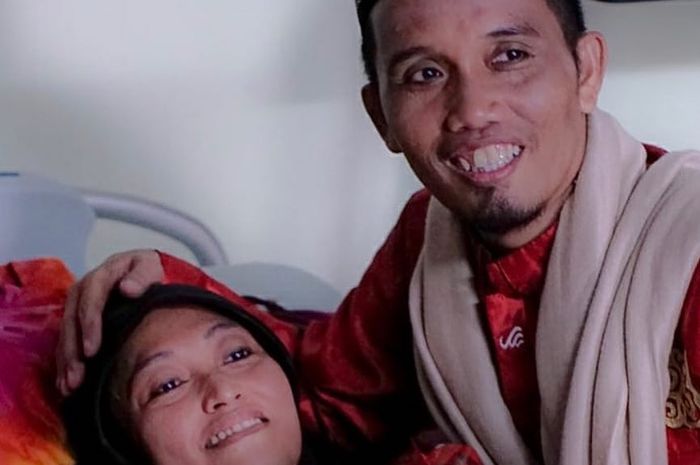 Hidup Sendiri, Ustad Maulana Kenang Pesan Terakhir Sang Istri, Sambil ...