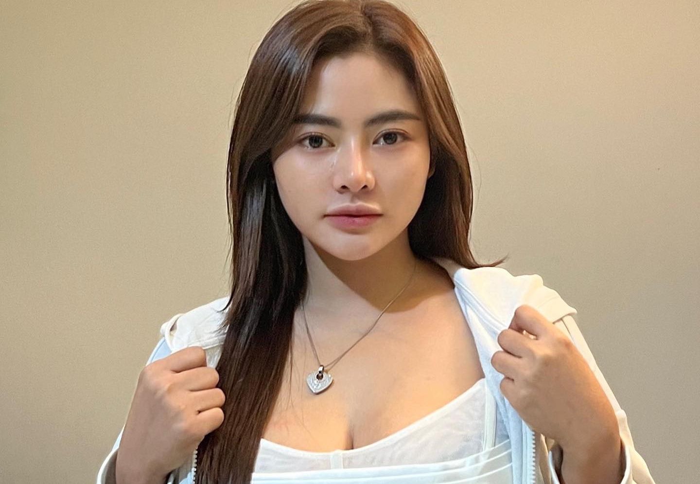 Preechaya Pongthananikorn Instagram