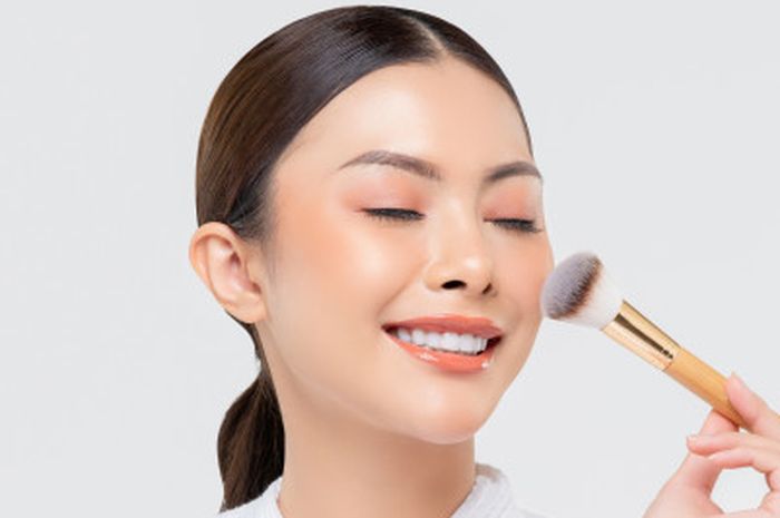 Tips Makeup Untuk Kulit Berminyak Agar Tahan Lama Dan Bebas Kilap Stylo