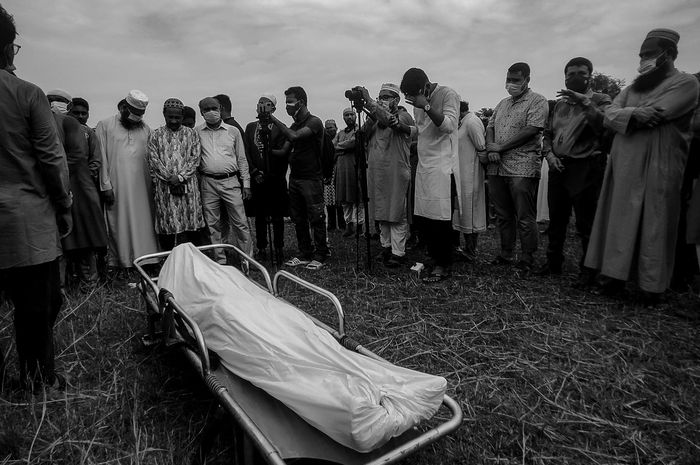 Inilah 6 Arti Mimpi Melihat Orang Meninggal Digotong Menurut Primbon ... Inilah 6 Arti Mimpi Melihat Orang Meninggal Digotong Menurut Primbon ...