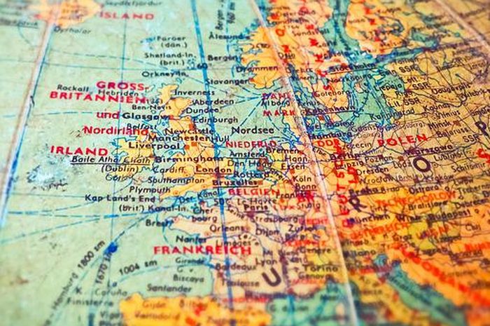 Jenis Proyeksi Peta Berdasarkan Karakter, Distorsi, Proyeksi, Materi ...