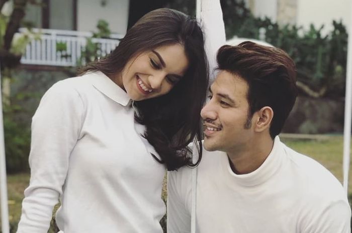 Ammar Zoni Resmi Lamar Irish Bella, Begini Momen Lamaran di Taman Penuh ...