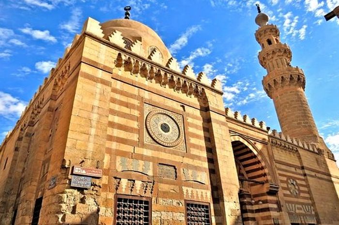Masjid Aqsunqur Ibrahim Agha, Masjid Biru Kekaisaran Ottoman di Mesir ...