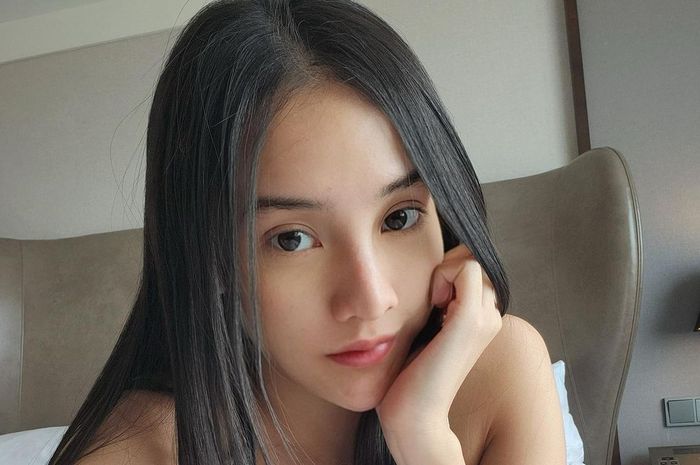 Aduhai Ramping! Anya Geraldine Curi Perhatian Saat Cuma Pakai Bra Hijau - Stylo